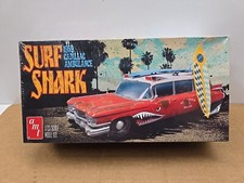 AMT Surf Shark 1959 Cadillac Ambulance 1/25 Scale Model Car Kit (1242 ...