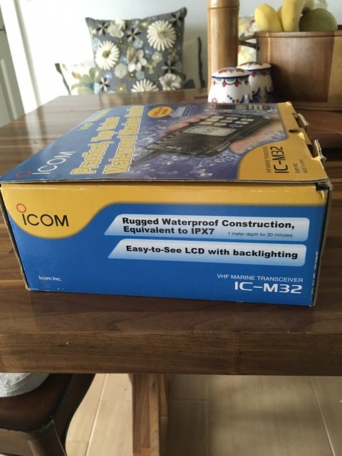 Icom Ic-m32 Handheld VHF Marine Radio Transceiver With Charger for sale ...