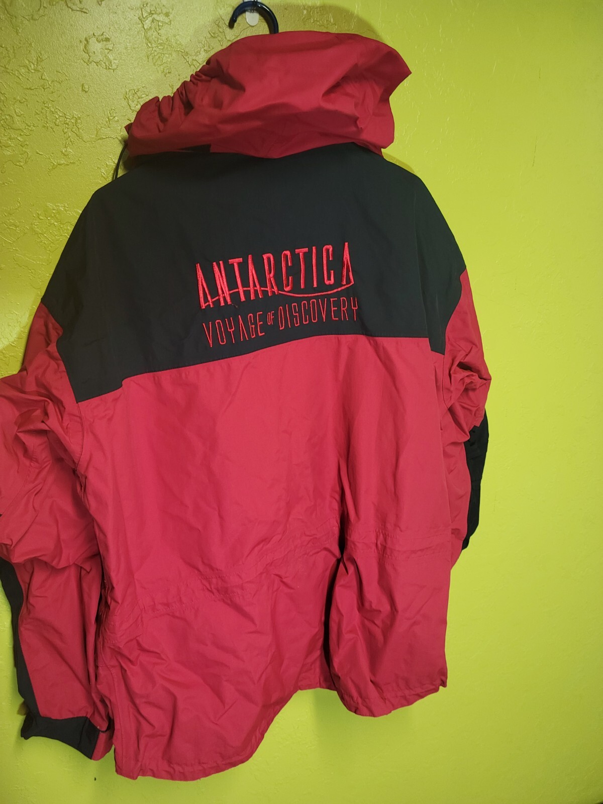 BaseCamp Outdoor Red Black Zipper Hooded Jacket Antarctica Voyage of ...