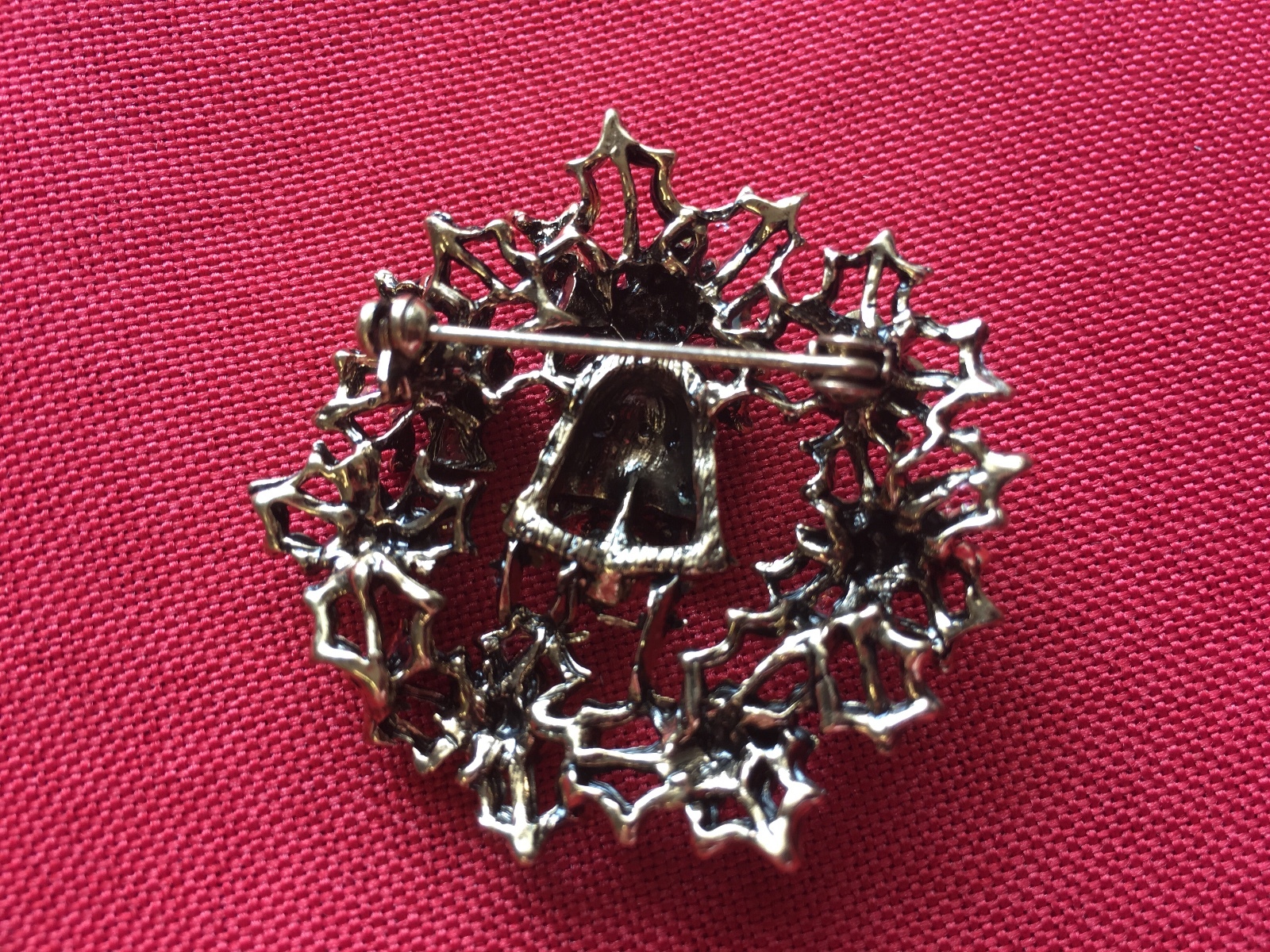 Wreath christmas bell fashion party brooch rhinestone jewelry gold tone ...