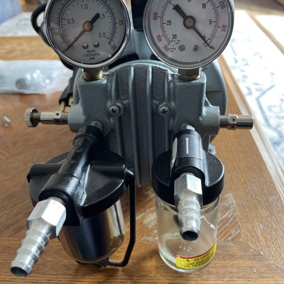 Vacuum - Gast Vacuum Pump