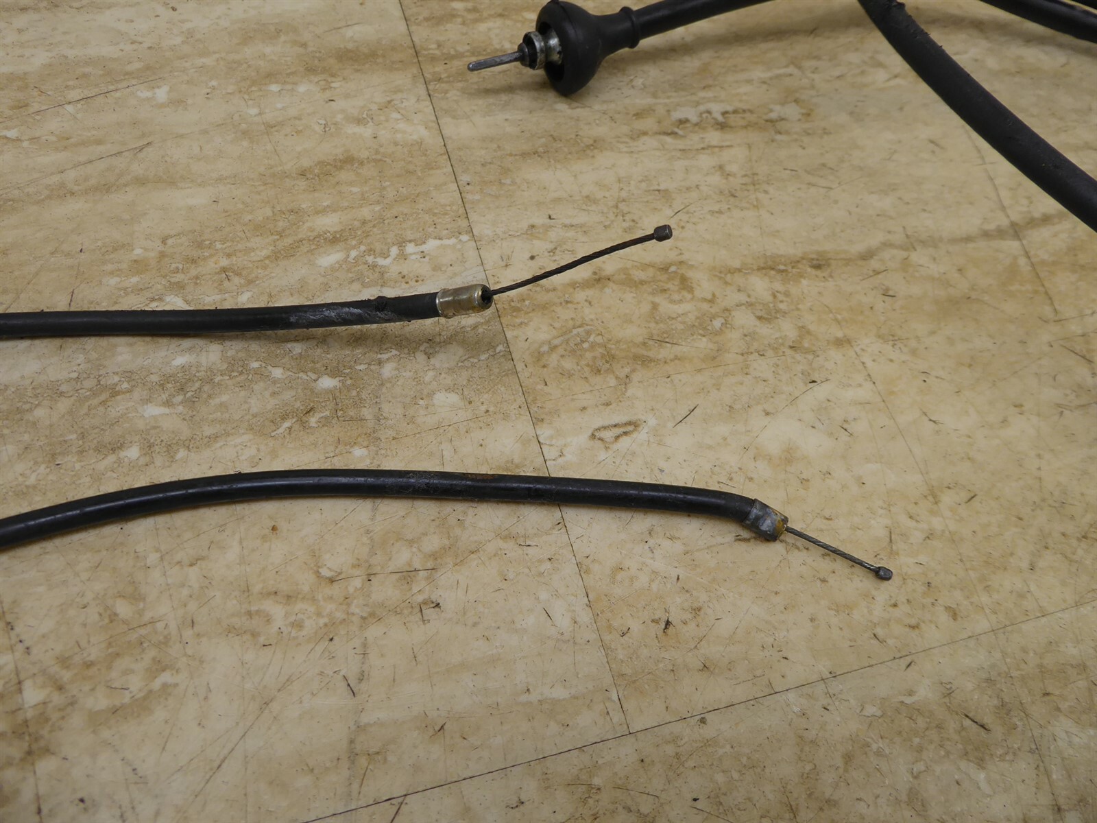 1973 BMW R90S Airhead R100 R90/6 S560-1. cables clutch throttle choke ...