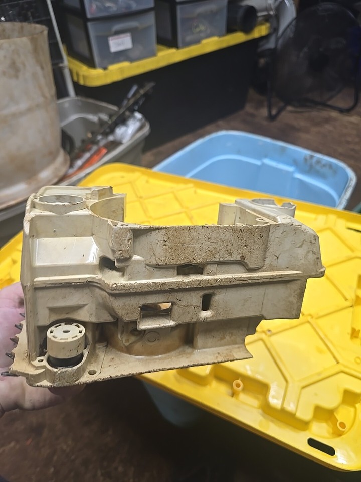 Oem Stihl Chainsaw 021 023 025 Crankcase Fuel Oil Tank Engine Housing ...