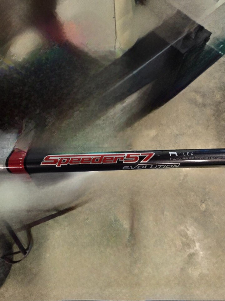 TaylorMade R15 Black Driver 10.5* Fujikura Speeder 57 57g Regular RH ...