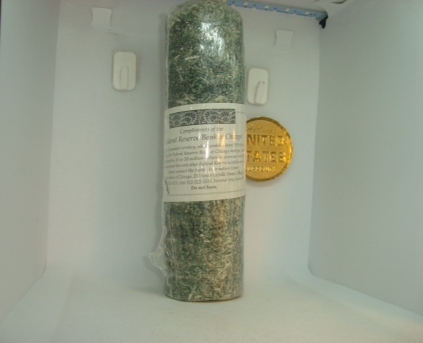 US SHREDDED CURRENCY compressed Notes 1 lb 6 oz FEDERAL RESERVE of ...