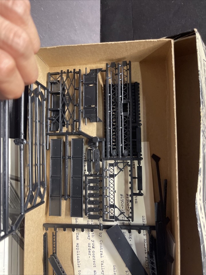 Central Valley HO Scale 150 Ft HO Scale Pratt Truss Bridge Model Kit | eBay