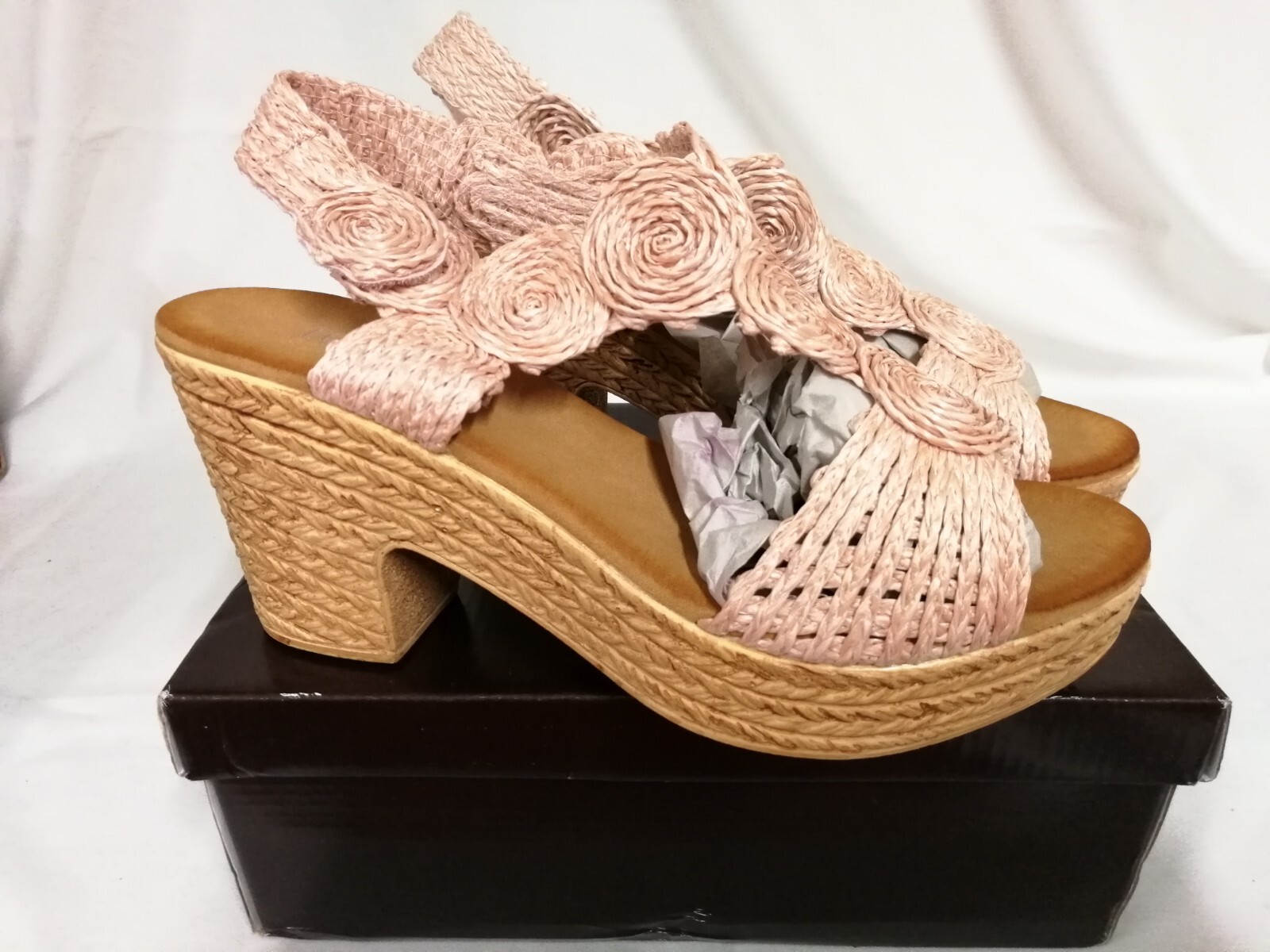 Top Staka weave platform open toe pink sandal 3.5 block heel, Size 6 ...