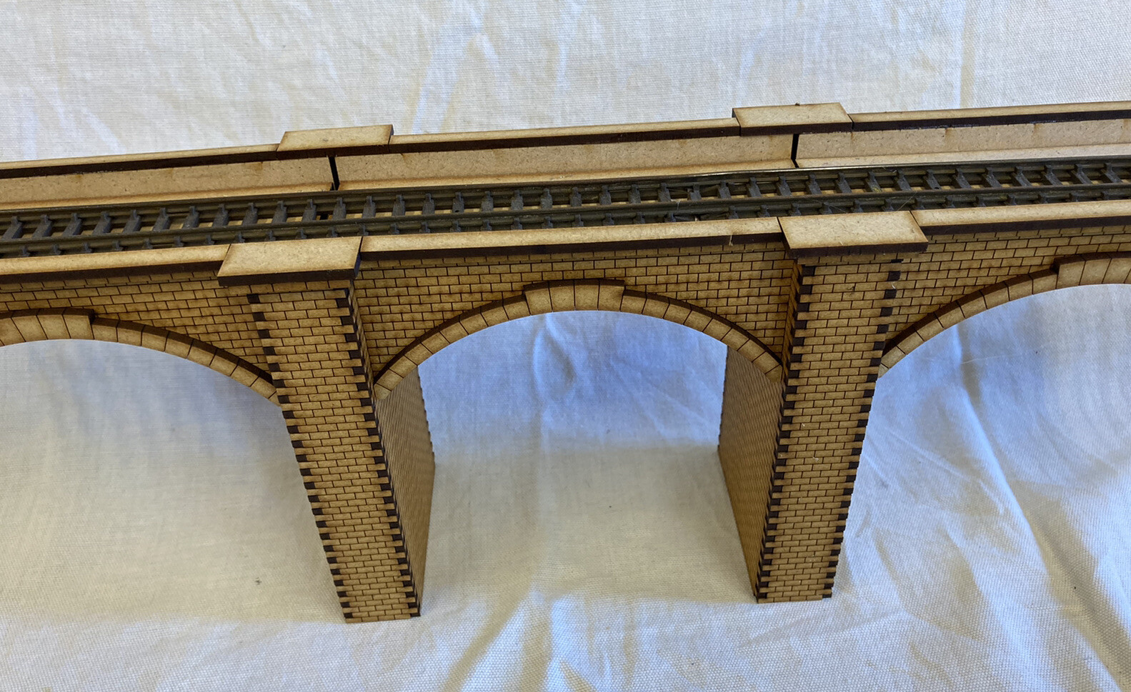 Brick Built Viaduct Bridge Model Kit. Train Railway Scenery. OO/HO ...