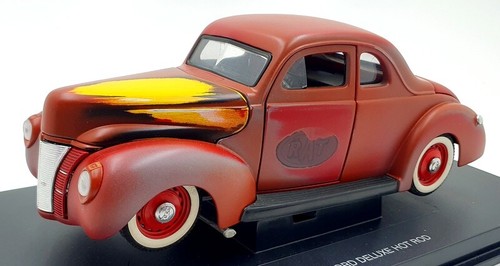 Eagle 1/18 Scale Diecast 806002 - 1940 Ford Deluxe Hot Rod - Rusty ...