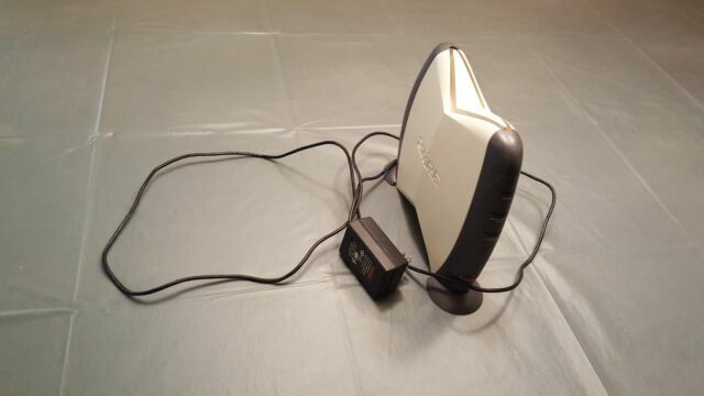 2Wire 1701HG 54 Mbps 4-Port 10/100 Wireless G Router for sale online | eBay