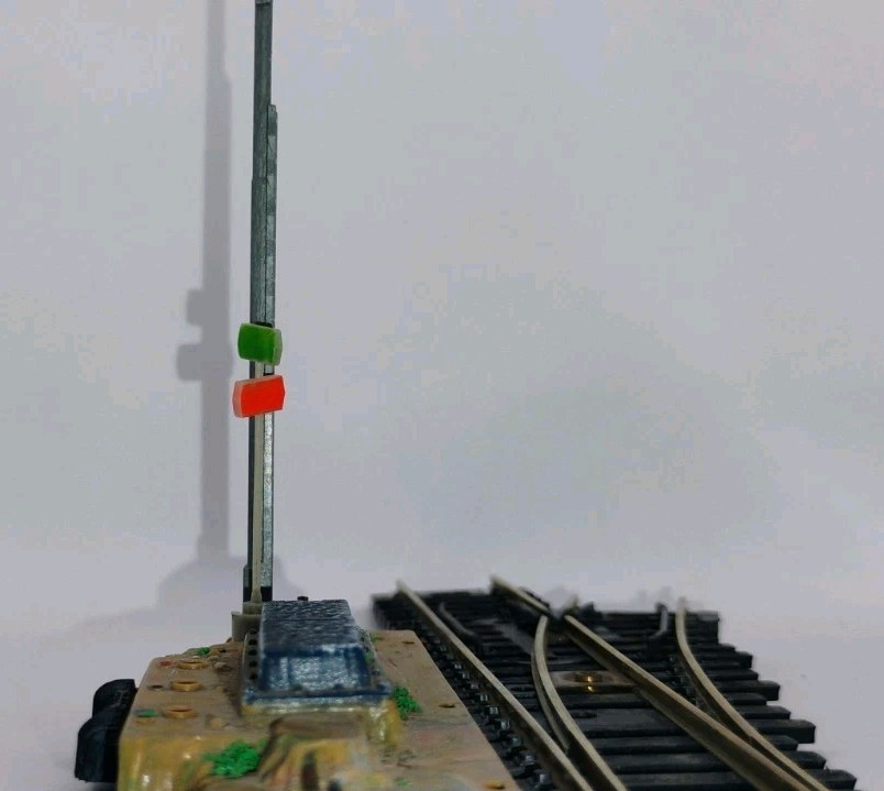 HO Scale TYCO-MATIC Electric Right Hand Switch #951 - Tested | eBay