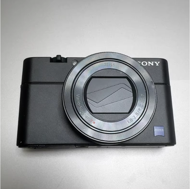 Sony DSC-RX100M5 Cyber-Shot RX100V 20.1MP Digital Camera W/ Flip screen ...