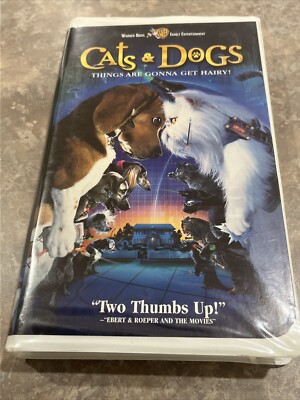 Cats & Dogs (VHS, 2001, Clamshell) ***TESTED*** | eBay