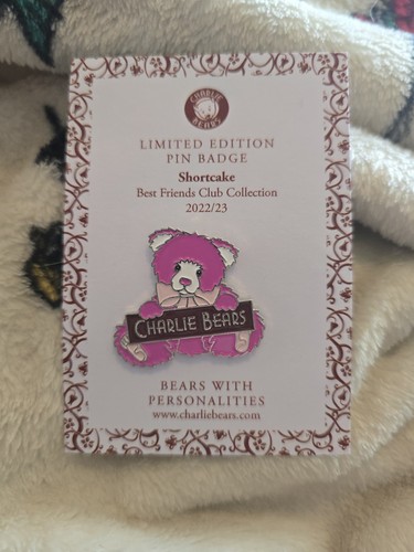 Charlie Bears Pin Badge Limited Edition - Shortcake | eBay