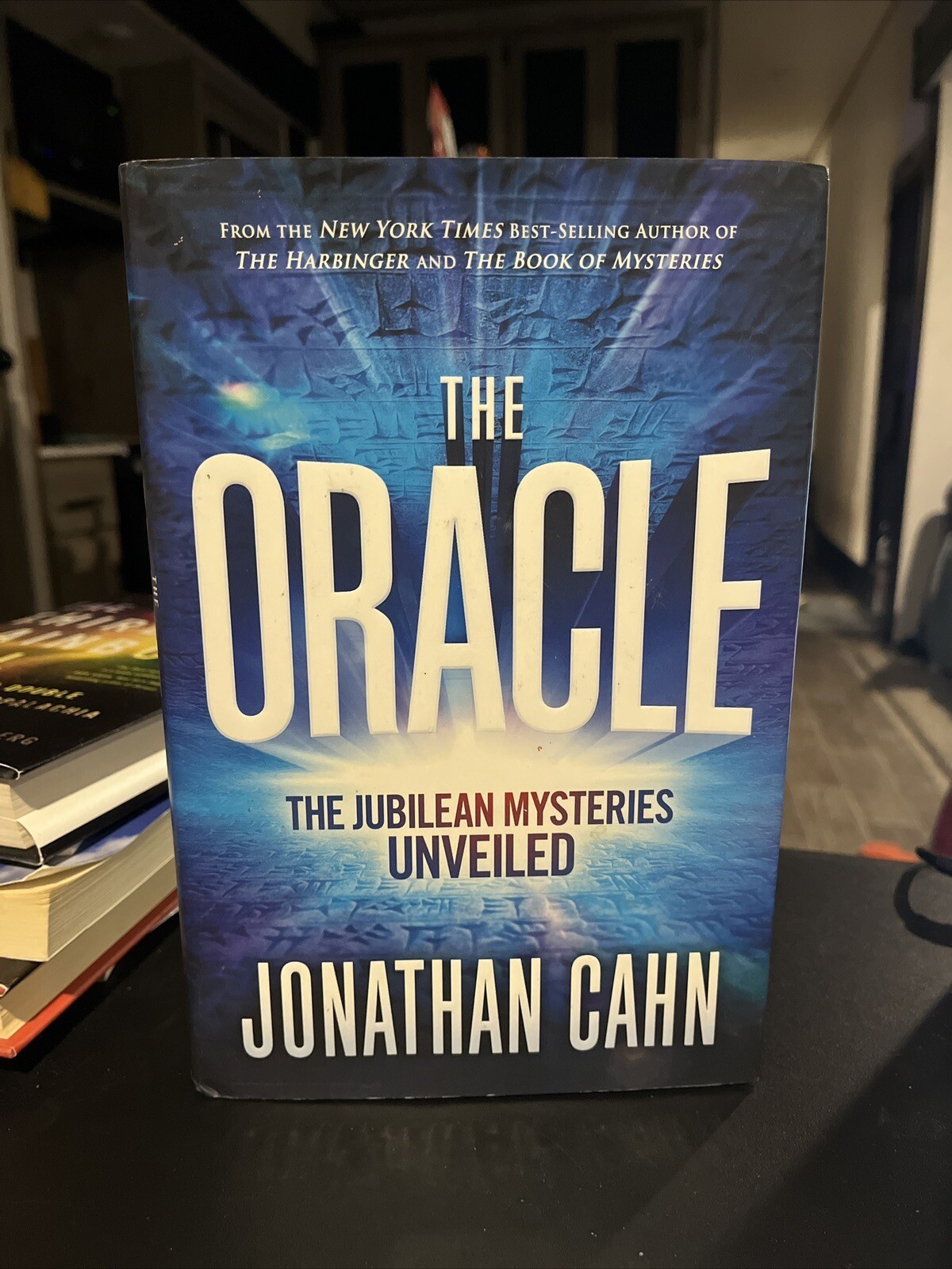 The Oracle: The Jubilean Mysteries Unveiled by Jonathan Cahn (2019 ...