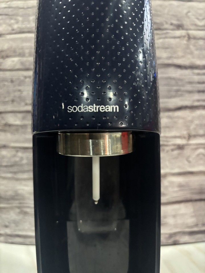 SodaStream Fizzi SPT-001 Sparkling Water Machine Soda Maker with CO2 ...