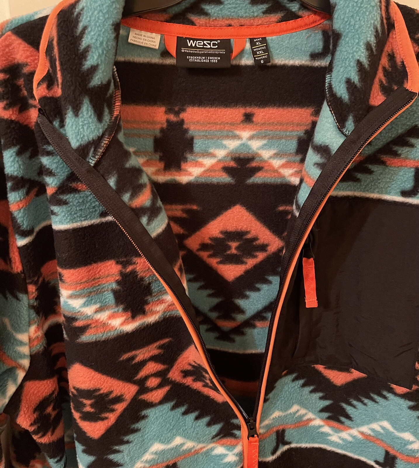 WESC unisex XL (men) XXL (ladies) Fleece Aztec Zipper Jkt Perfect Shape ...