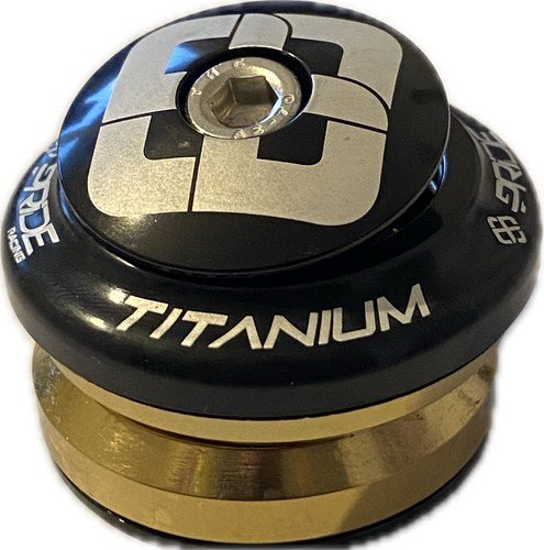 Jeu de direction PRIDE Racing TI45 Titanium Intégré 1p1/8 Noir (IS42/28 ...