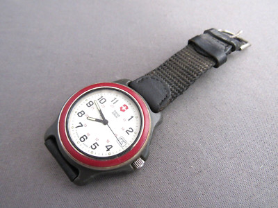 VINTAGE MARLBORO ADVENTURE TEAM 330FT SWISS ARMY WRISTWATCH | eBay