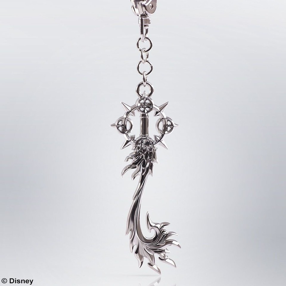 Square Enix Kingdom Hearts - Axel's Keyblade (Bond of the Blaze ...