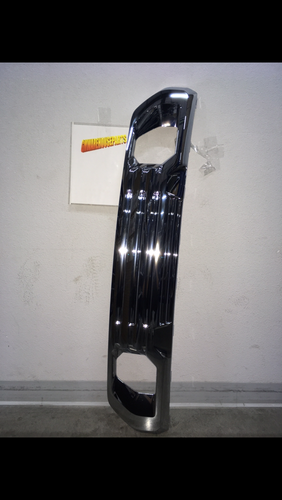 2019 GMC SIERRA DENALI CHROME FRONT BUMPER SKID PLATE CENTER NEW GM ...