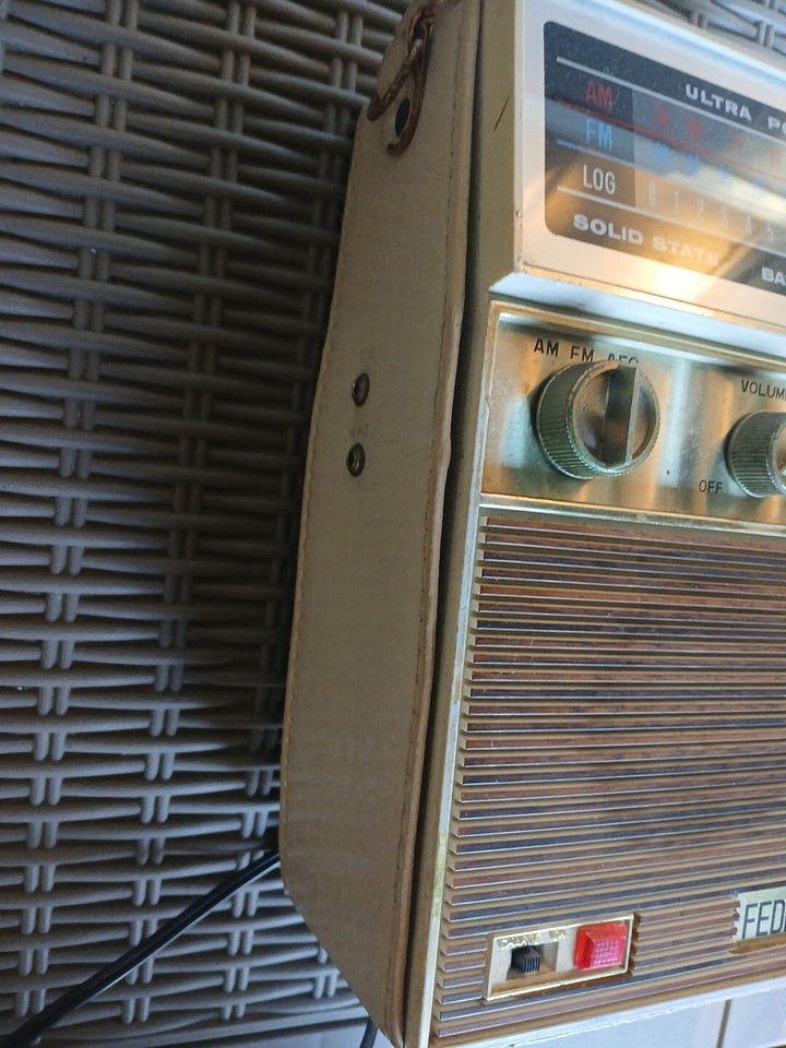 Vintage Federal Model Transistor Radio 1972 | eBay