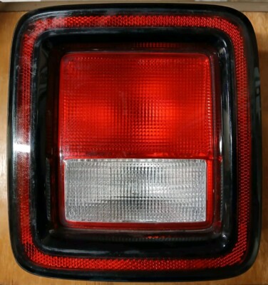 OEM 2018-2024 Jeep Wrangler JL Right Taillight Assembly 55112890AG | eBay