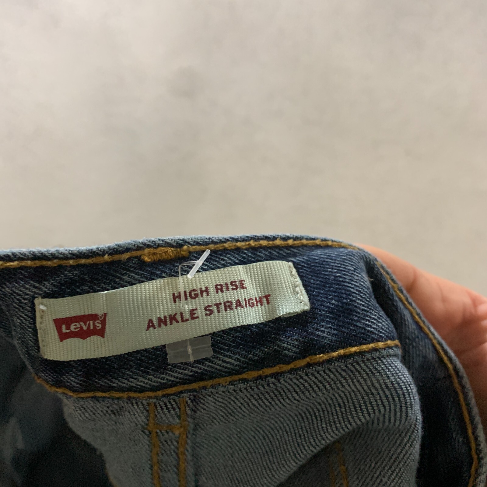 LEVI'S Jeans Womens (26 Inch Waist) (24 Inch Leg) Straight Fit Blue ...