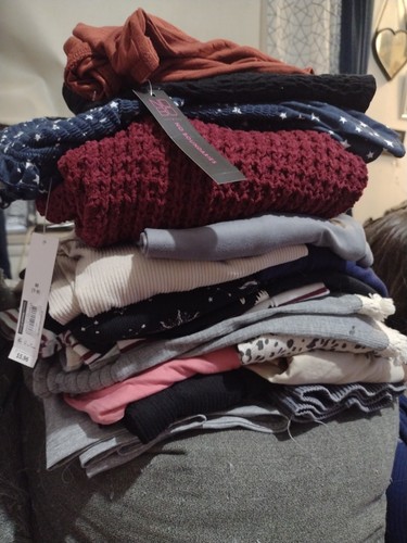 Lot Of 18 Pieces Women's Size Medium Clothes Some NWT-0567 | eBay