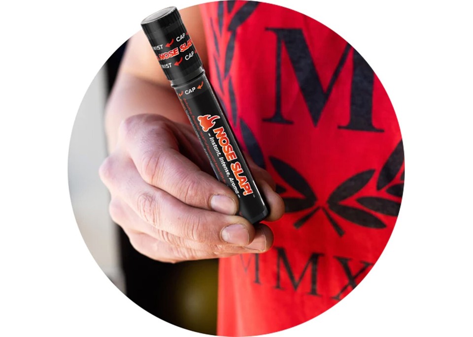 Nose Slap Smelling Salts Ammonia Inhalant Alert Workout Gym ...