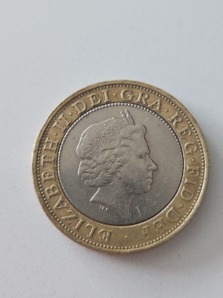 GB Coins Two Pound Coin 2005 Blitz St Paul's Cathedral | eBay UK