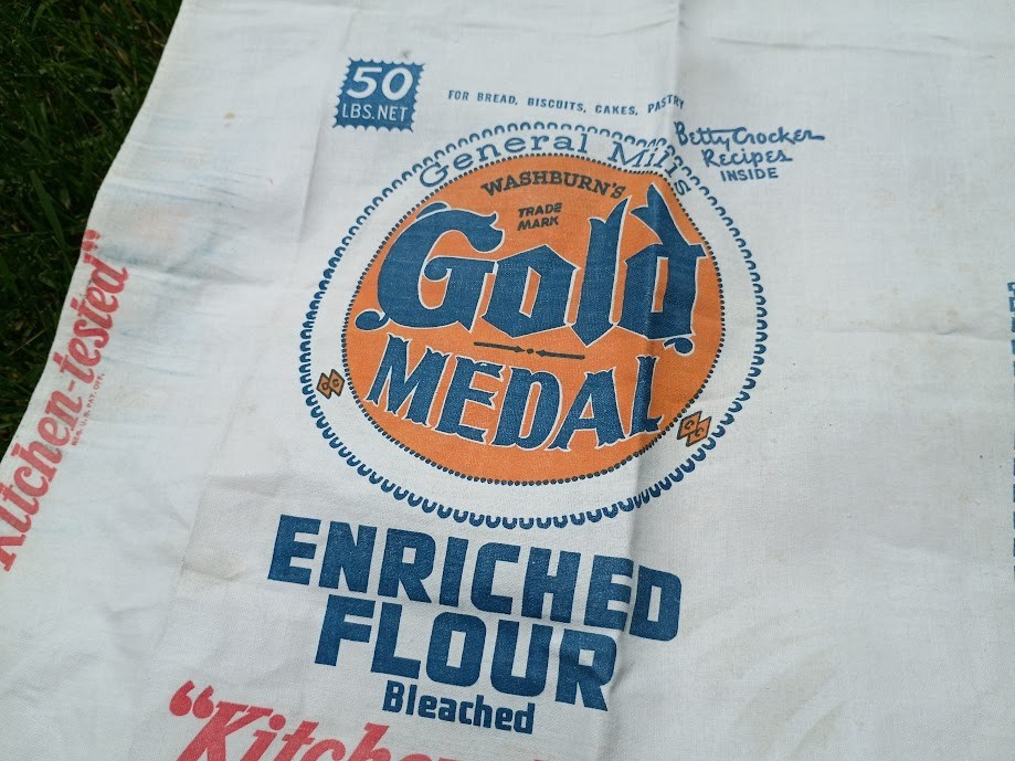 ---Vtg General Mills Gold Medal flour sack – hemmed Betty Crocker ...