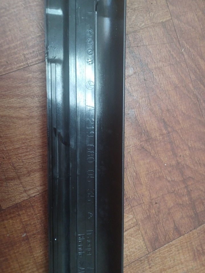 03-11 Mercedes CLS550 Front Left Driver Side Door Sill Panel Trim Black ...