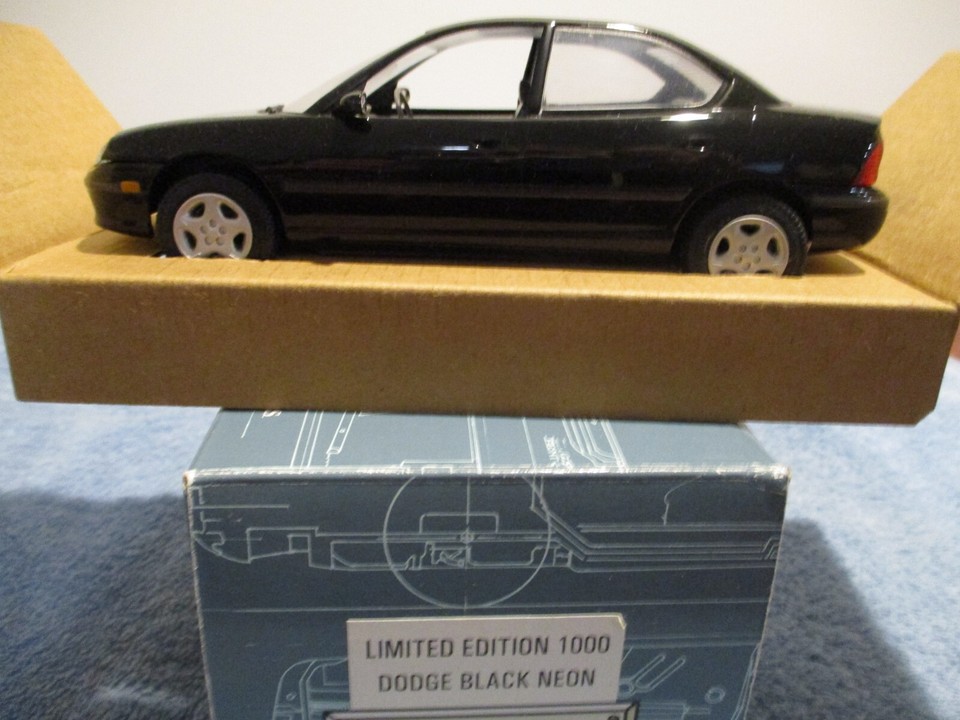 1995 Dodge Neon 4 door black Limited Edition 1000 pieces Original Box ...