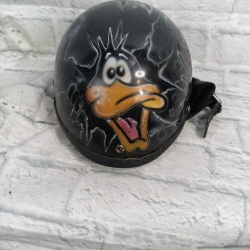 CUSTOM Airbrushed Painted Daffy Duck Motorcycle Helmet Black SIZE LARGE ...