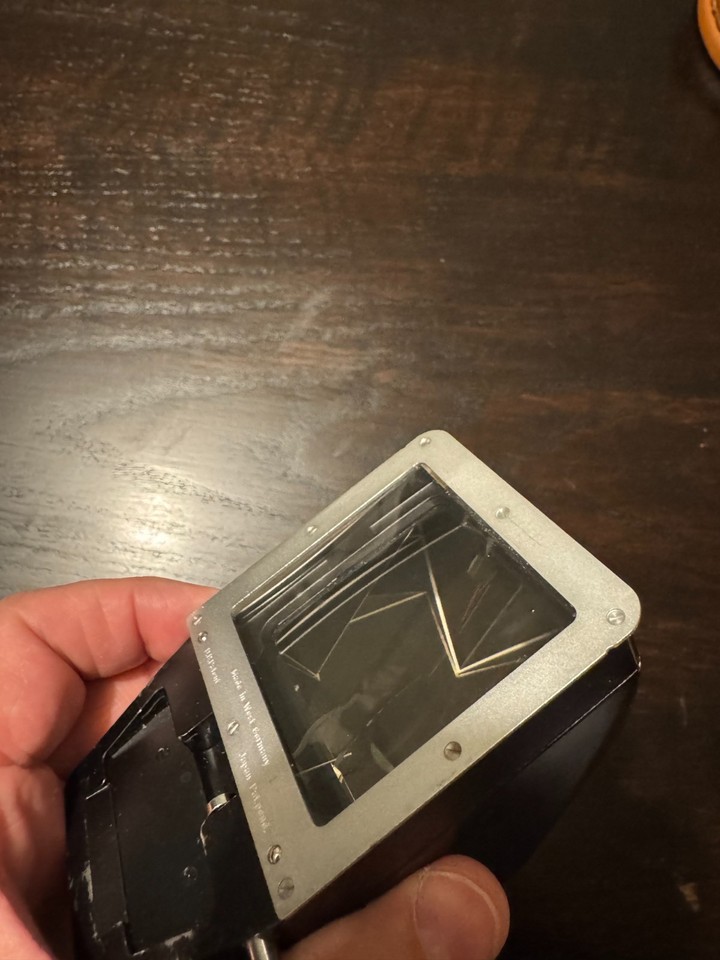 Hasselblad Prism Finder 52051 for V-mount Cameras - Viewfinder Meter ...