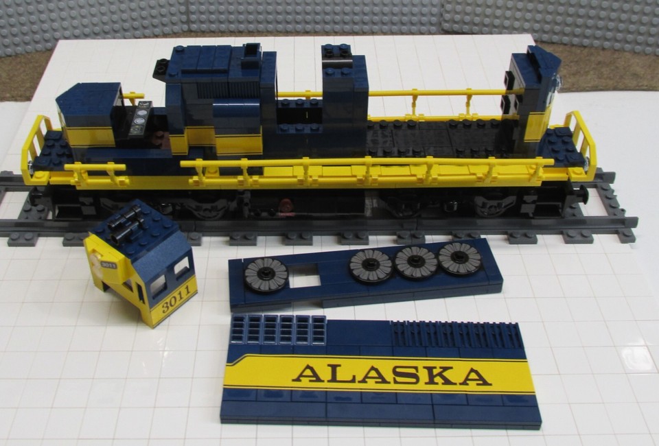 Custom Train Alaska GP40 -Engine Read Item Description- | eBay