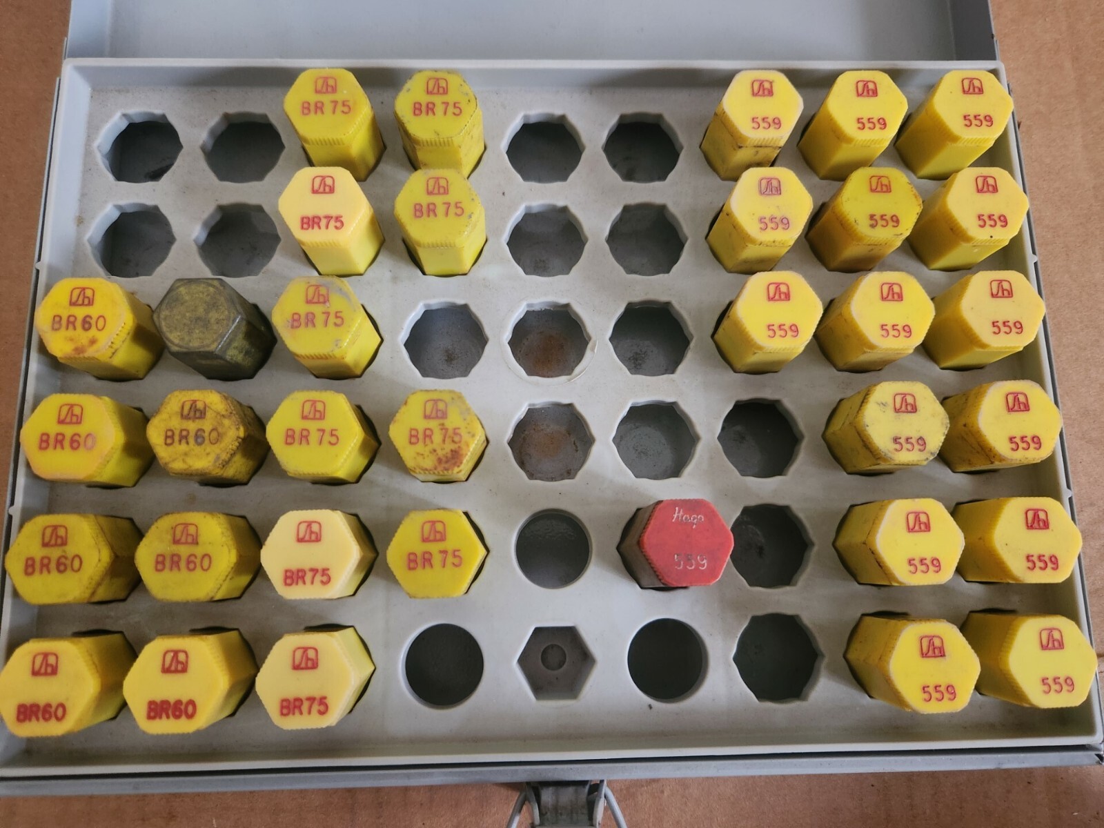 lot of 34 Delavan Oil Burner Nozzle BR75 BR60 559 Hago - NO CASE | eBay