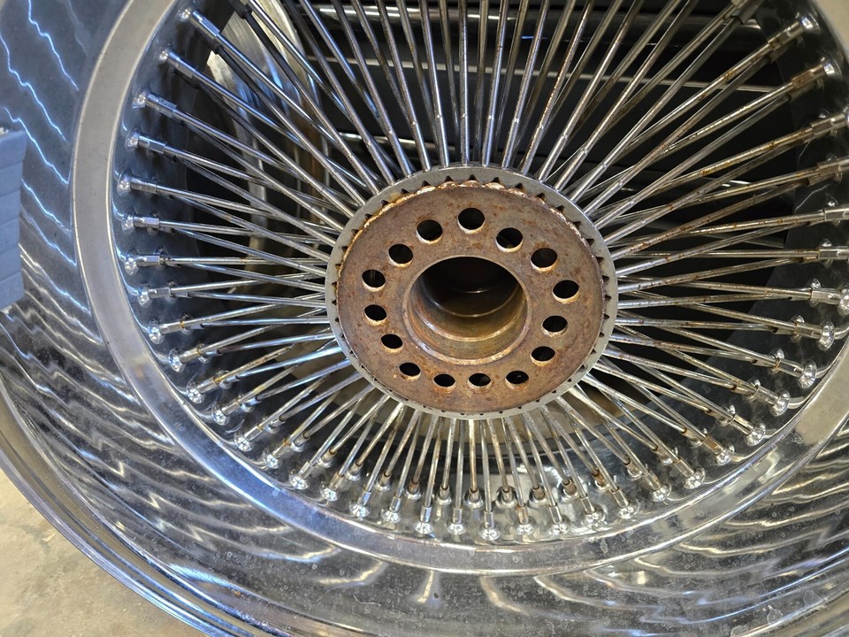 20" Inch 20x8 Spoke Wire Wheels Rims Universal Lug Pattern (Local ...