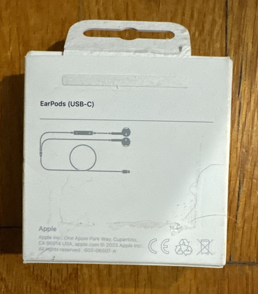 Apple EarPods Headphones USB-C Plug Wired Headset Ear Buds MTJY3AM/A ...