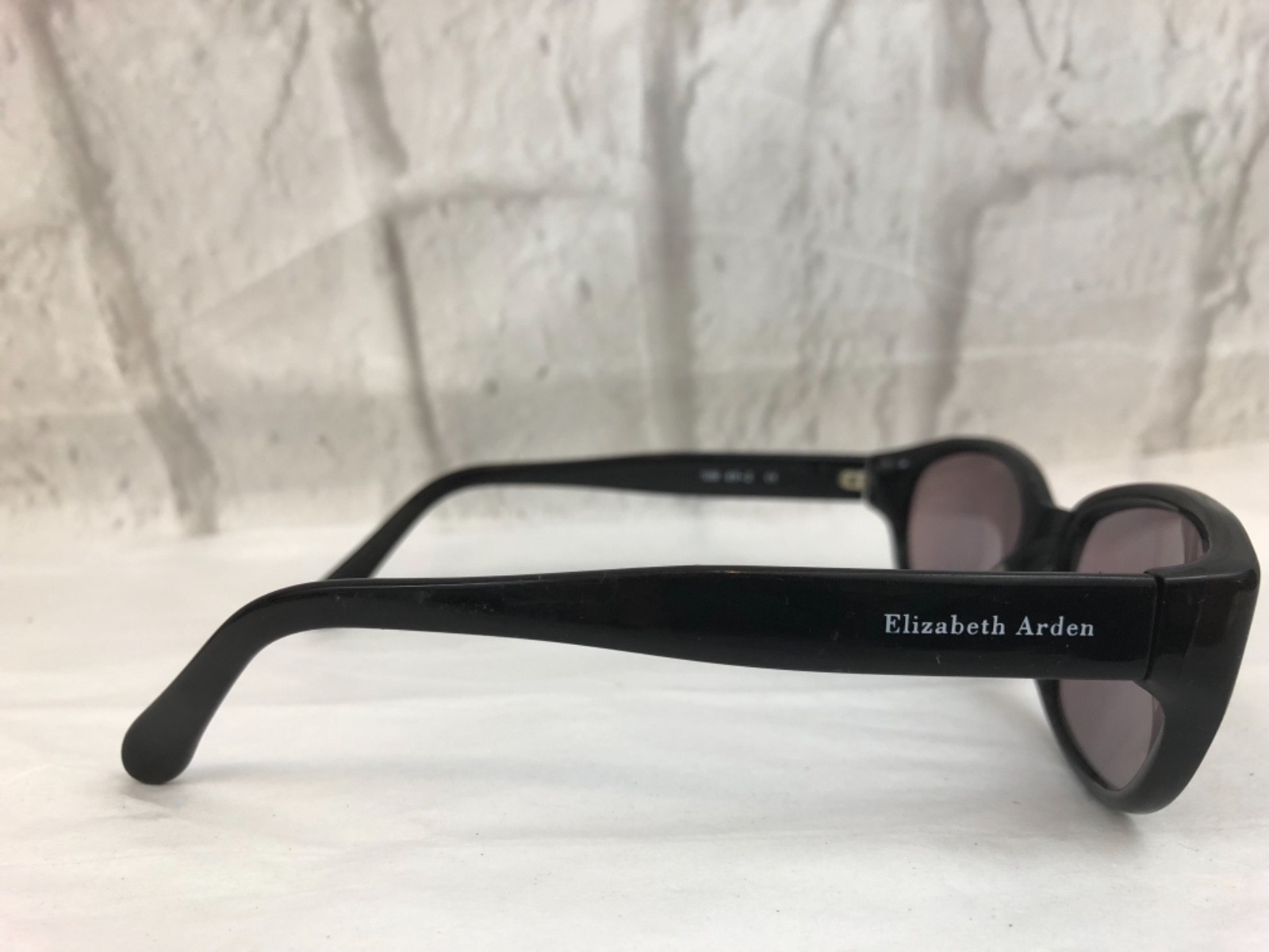 Elizabeth Arden Sun 49 2 Black Frame Black Lens Sunglasses | eBay
