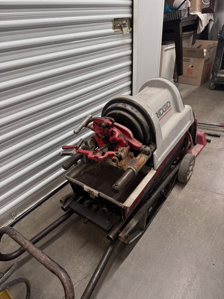 Ridgid 1822-I Auto-Chucking Pipe Threader 535 Two 815a DIE HEADS 4-6" w ...