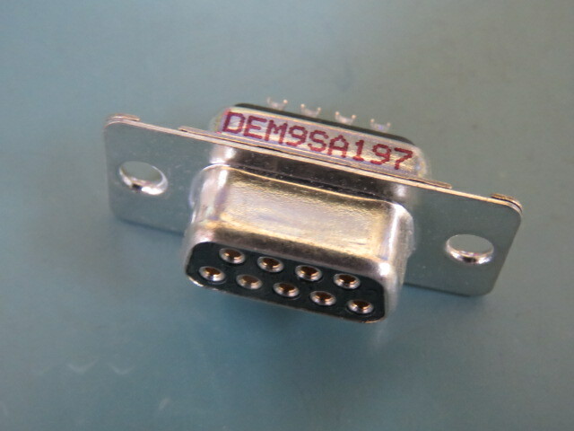 ITT DEM-9S-A197 Qty of 10 per Lot Conn D Subminiature SKT 9 POS Solder ...