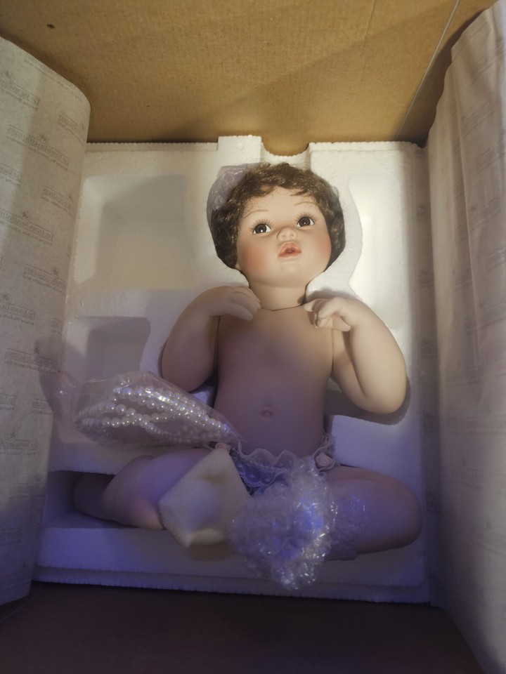 Ashton Drake - "Pretty as a Picture" Vintage Doll | eBay