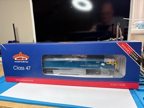 Bachmann 31-650M Class 47 Loco 1662 "Isembard Kingdom Brunel" With ...