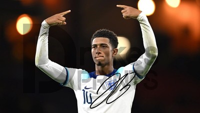 JUDE BELLINGHAM (1670) Signed ENGLAND EUROS 2024 Printed Photo ...