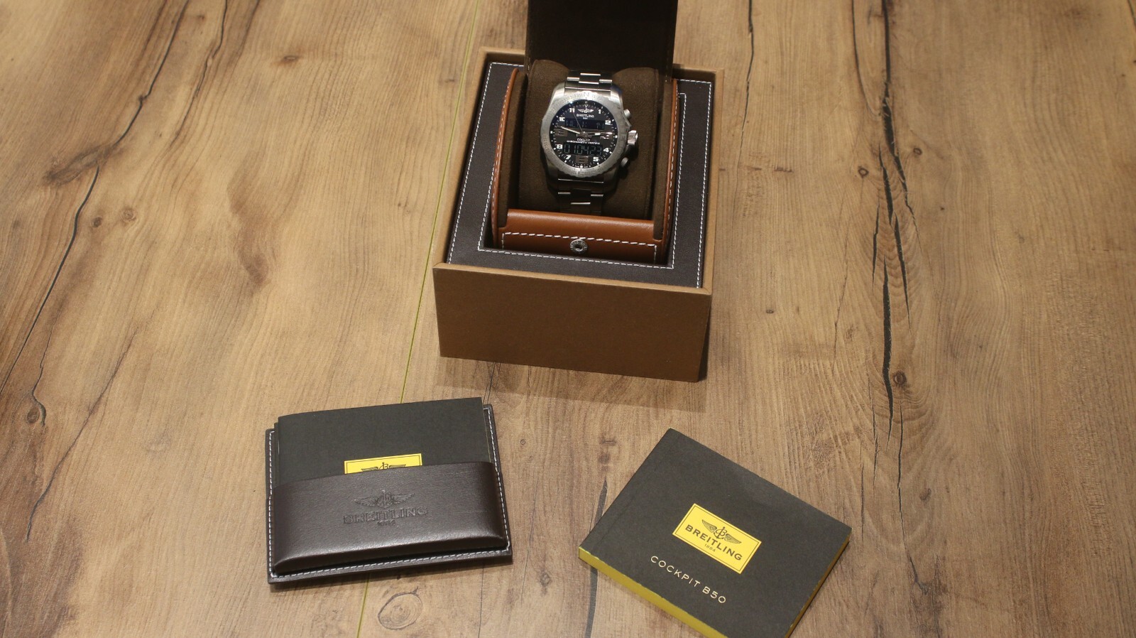Breitling Cockpit B50 Professional EB5010 Black Dial Titanium full set ...