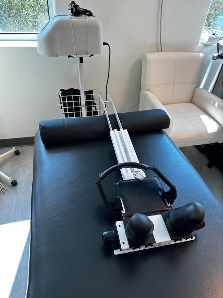 Dynatronics DynaPro D2X Cervical & Lumbar Decompression Chiropractic ...