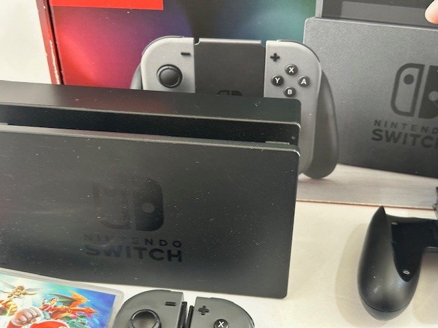 Nintendo Switch 32GB Console + 2 Games Extra JoyCon The legend Zelda ...