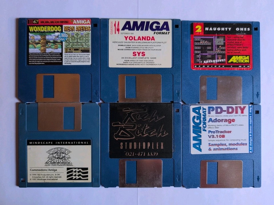 Amiga - Job lot of AMIGA Floppy Disk Games, Demos, Cover Disk ...